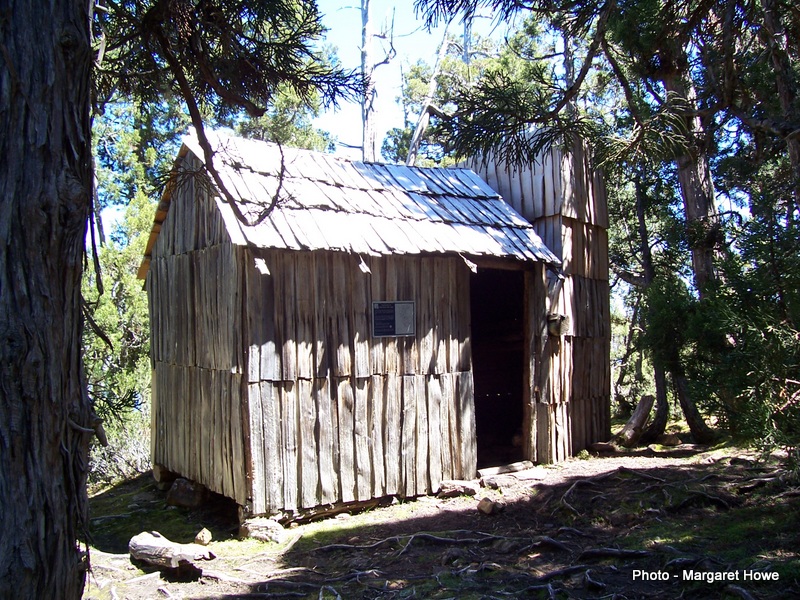 Lake Ball Hut - Mountain Huts Preservation Society Inc