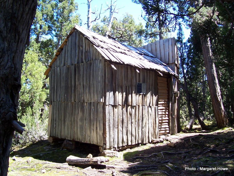 Lake Ball Hut - Mountain Huts Preservation Society Inc