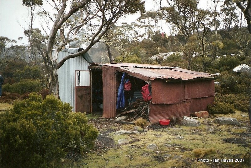 Whiteleys Hut - Mountain Huts Preservation Society Inc