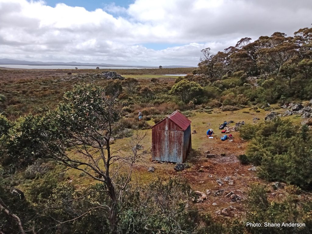 Tin Hut Central Plateau - Mountain Huts Preservation Society Inc